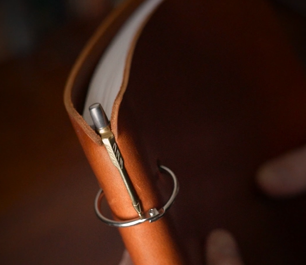 Slim Cut - Refillable Leather Binder – Murdy Creative Co.